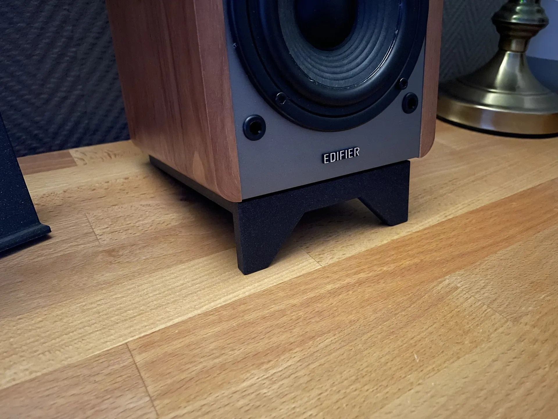Edifier 1280T（或其他任何音箱）的支架 来自 PjotrStrog - MakerWorld