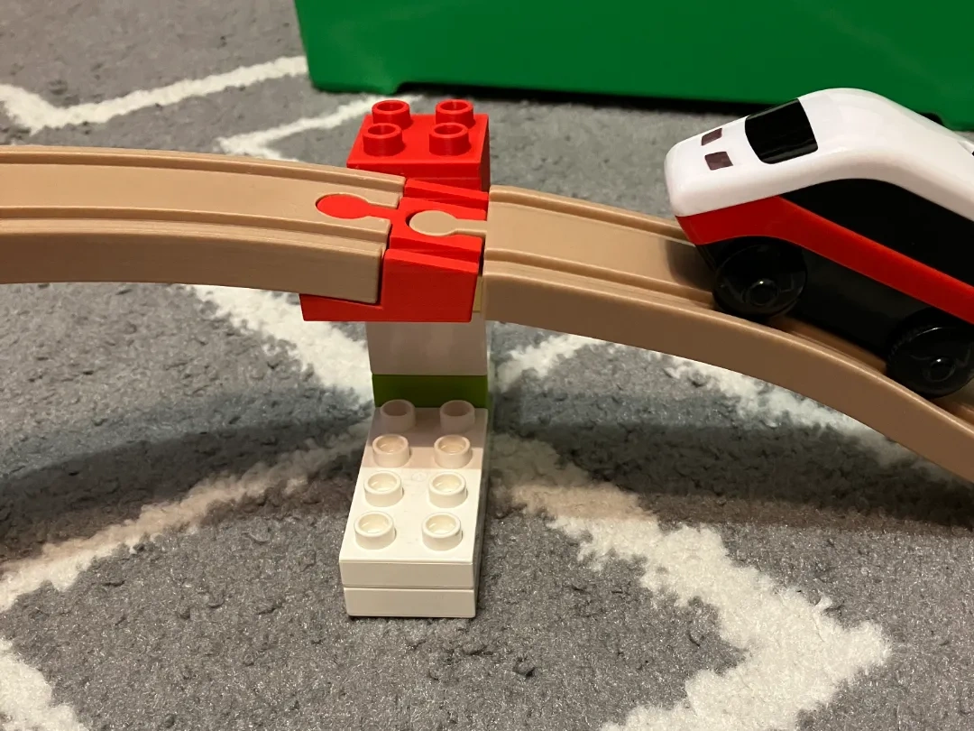 宜家Lillabo/Brio Duplo支柱连接器，10度倾斜 来自 szili83 - MakerWorld