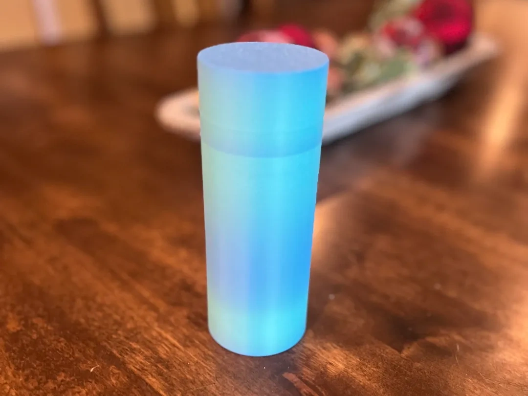 方便的润唇膏收纳盒 来自 ActuallyAbot - MakerWorld