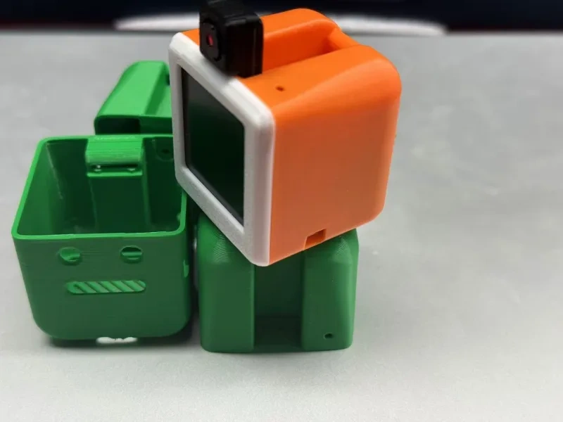 ESP-Sparkbot ESP32-S3 大模型 AI 桌面机器人 二次创作 - 来自 悠然见南山MakerWorld：免费下载 3D 模型