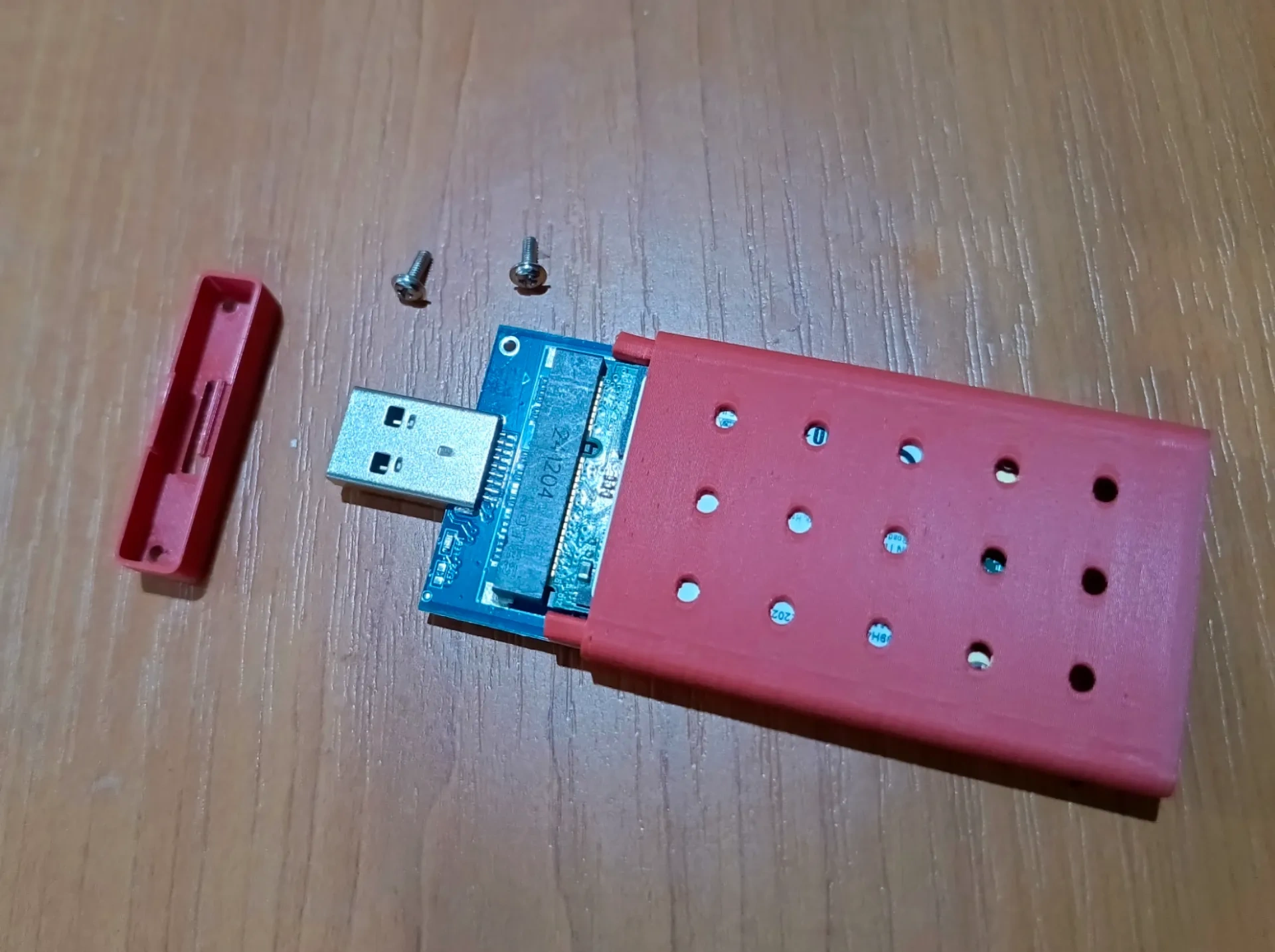 M.2 SSD/HDD 转 USB 接口外接盒 来自 MatoDesign - MakerWorld