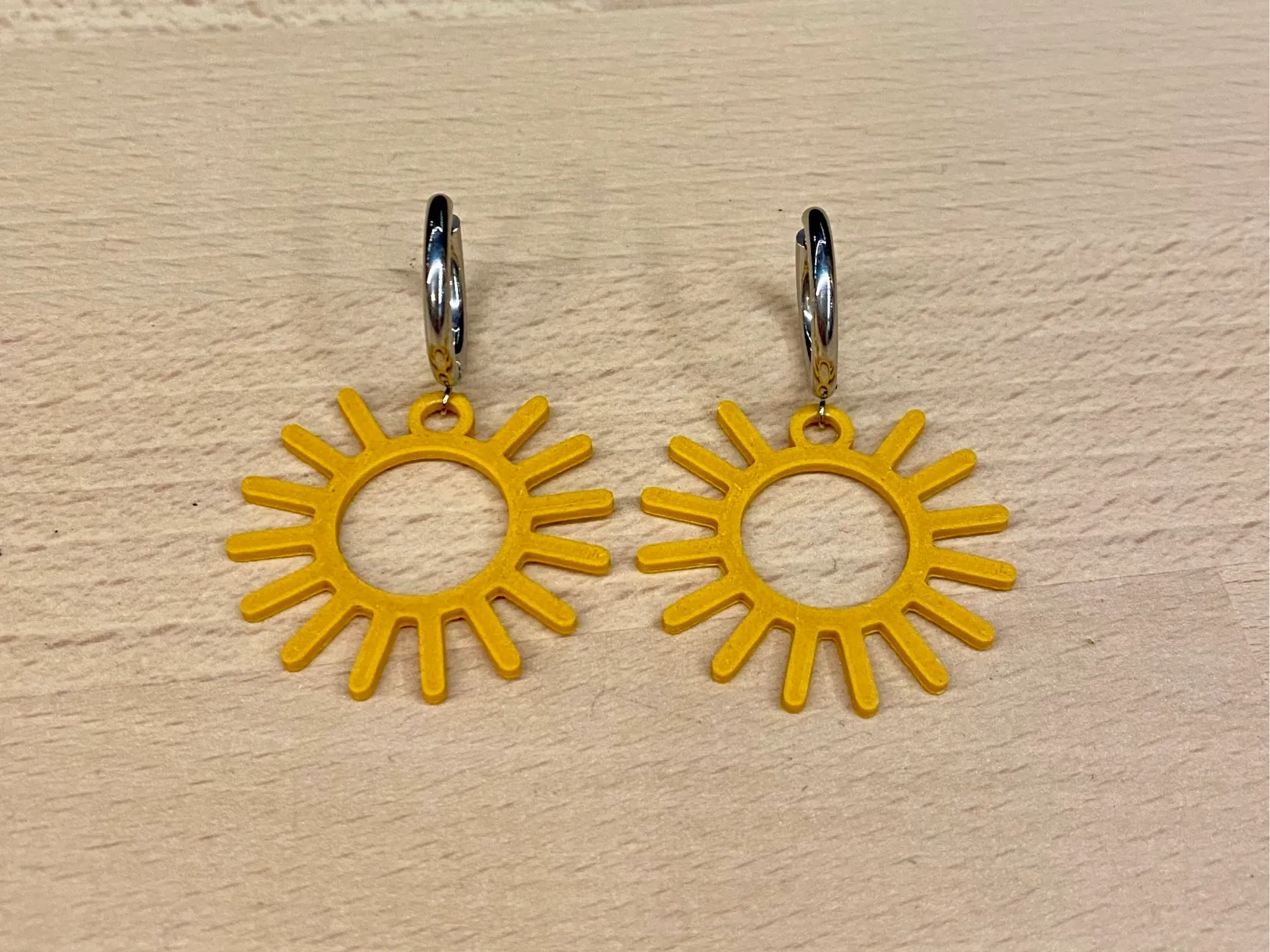 Sun Earrings 来自 LJ Designs - MakerWorld