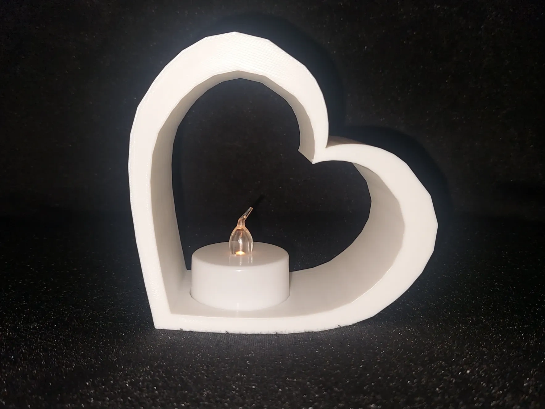 爱心烛台茶杯蜡烛 来自 RandomGuy - MakerWorld