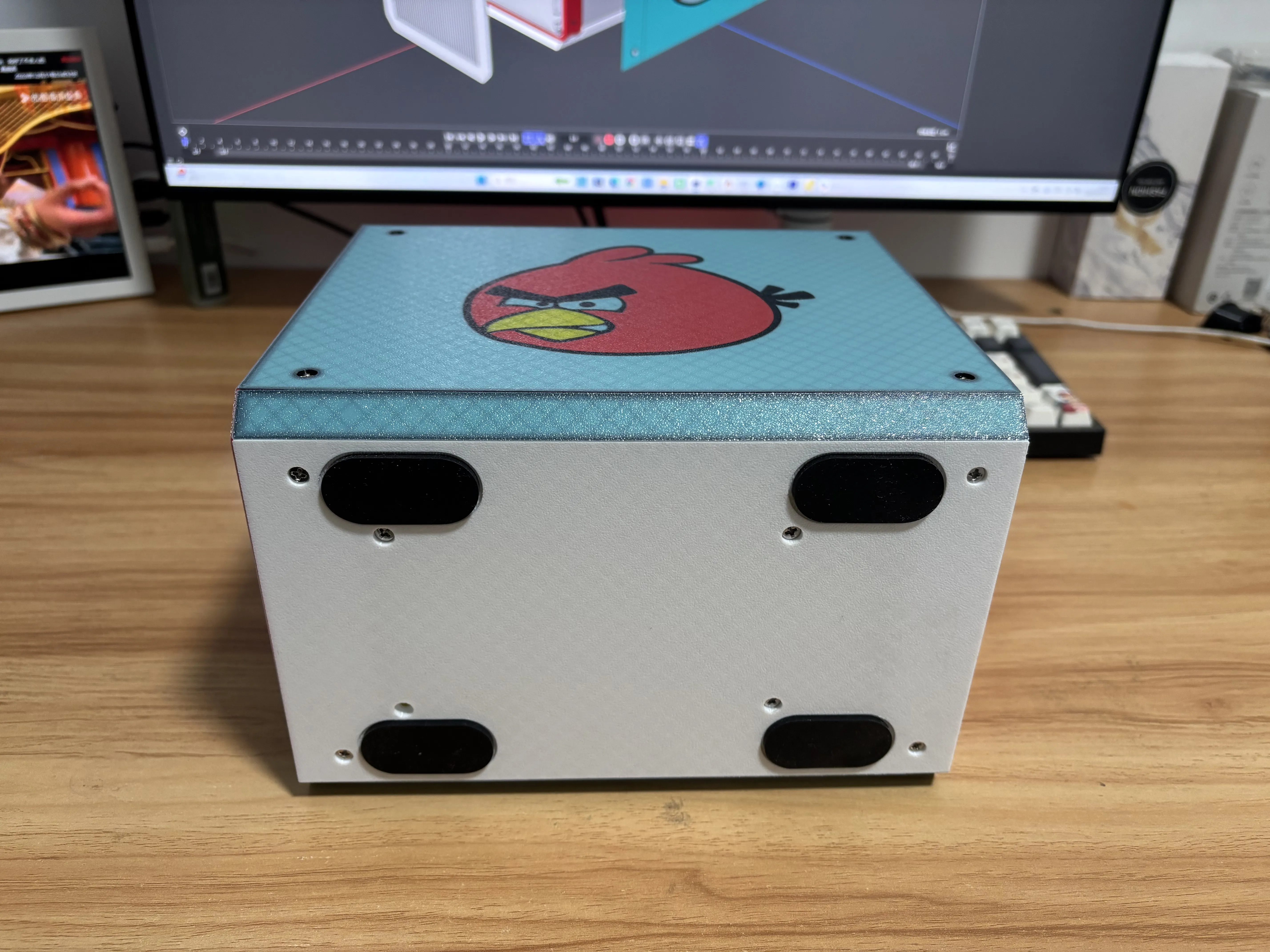 NAS机箱 - 免费 3D 打印模型 - MakerWorld