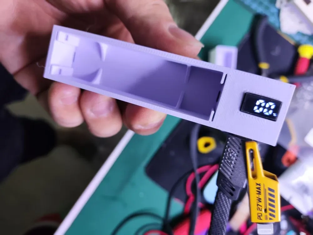 18650充电电池盒 来自 纵维3D打印 MakerWorld：免费下载 3D 模型