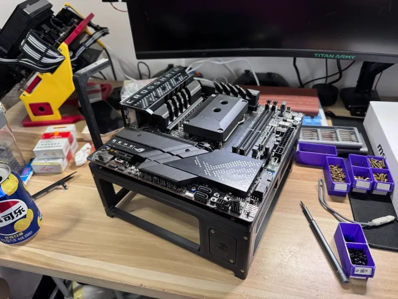 550A-matx机箱-诗莫仟羽 来自 诗莫仟羽 MakerWorld：免费下载 3D 模型