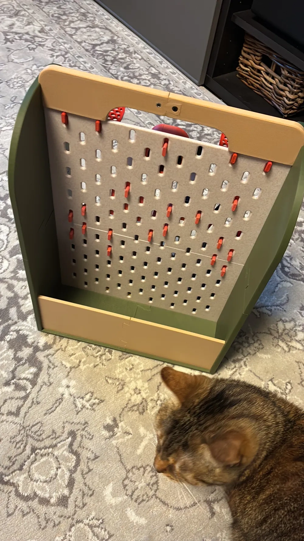 Skadis/Vattenkar/桌面整理器 来自 svenhartmann83 MakerWorld：免费下载 3D 模型