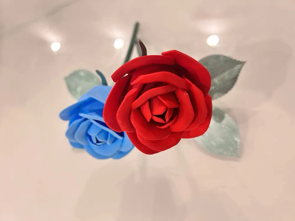 玫瑰花 来自 Gavin Lin MakerWorld：免费下载 3D 模型