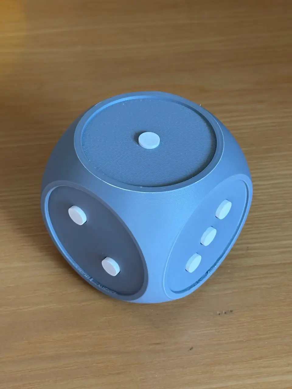 DADI——灵感源于Wii Party 来自 matte_roba MakerWorld：免费下载 3D 模型