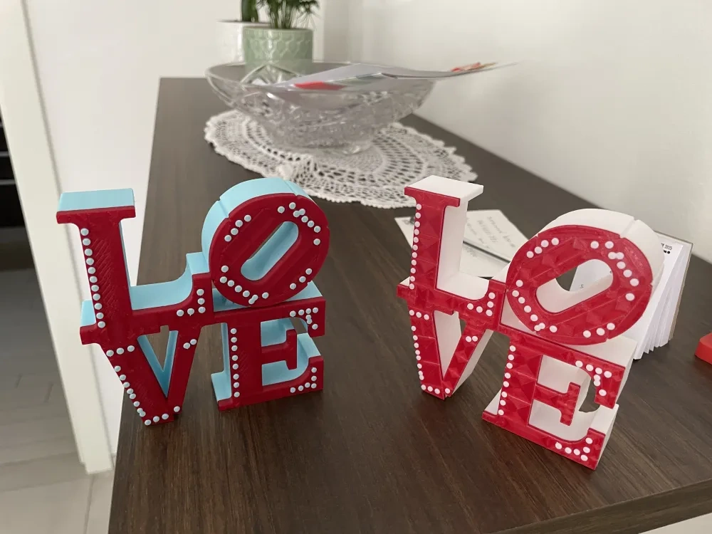 LOVE 乐高风格 – 波普风3D装饰 来自 Losco Makes MakerWorld：免费下载 3D 模型