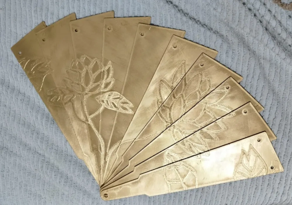 鬼灭之刃 童磨手扇 来自 kr1s7ian MakerWorld：免费下载 3D 模型