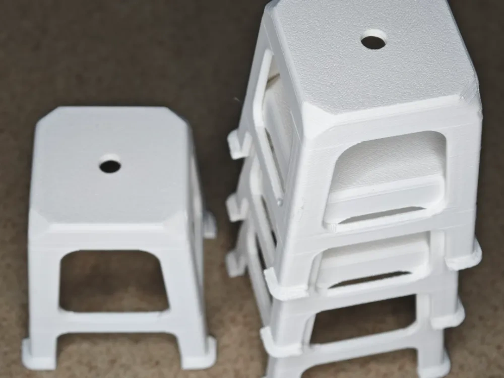 广东省凳塑料凳子模型 来自 BD黑色蒲公英 MakerWorld：免费下载 3D 模型