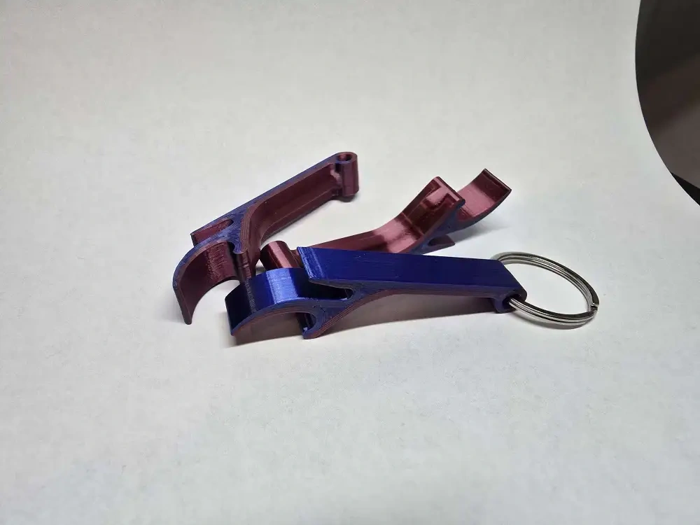 开罐器和开瓶器钥匙扣 来自 SPosavec MakerWorld：免费下载 3D 模型