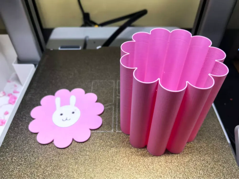 小花盒子 2025-10-28 来自 u_1123581321 MakerWorld：免费下载 3D 模型