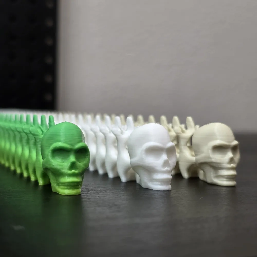 可活动的脊柱 万圣节巫妖的脊柱 来自 PrintStart3D MakerWorld：免费下载 3D 模型