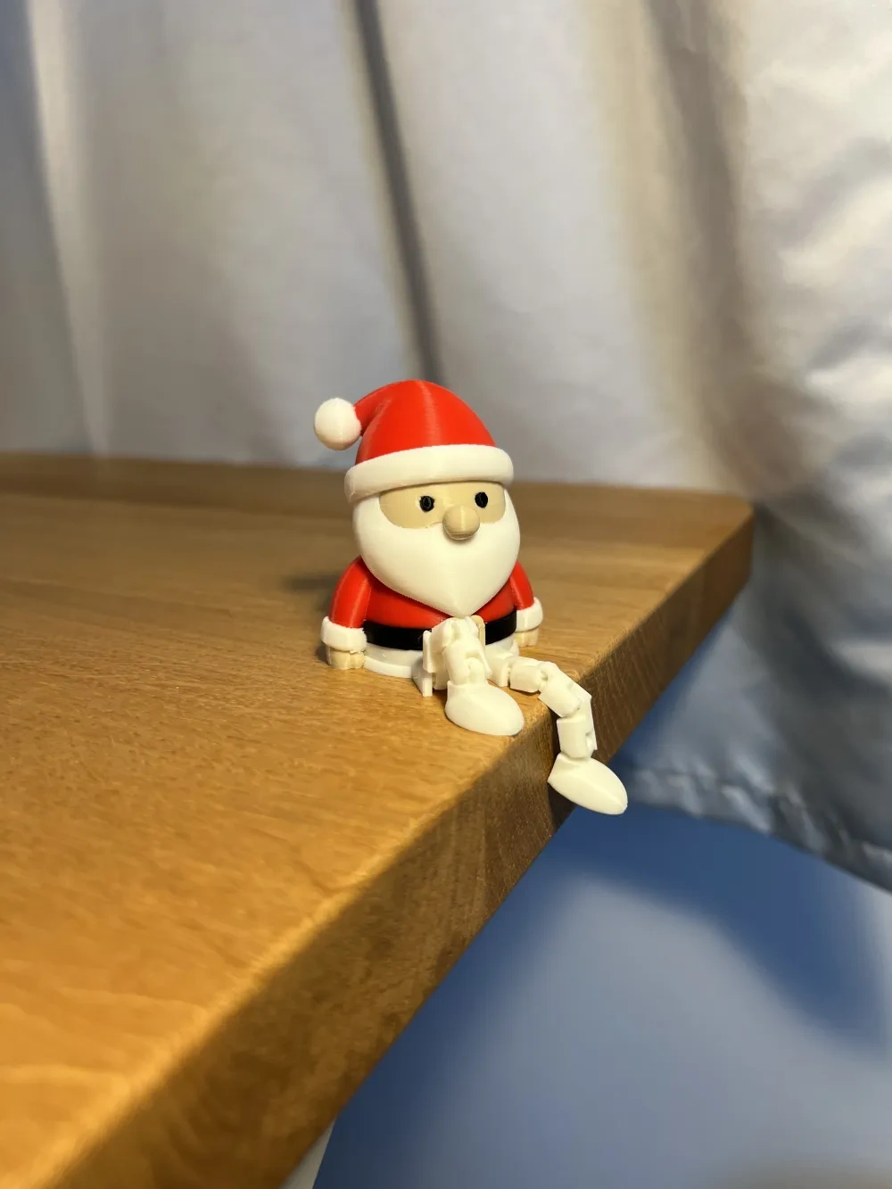 可活动关节的圣诞老人伙伴 来自 fifindr MakerWorld：免费下载 3D 模型