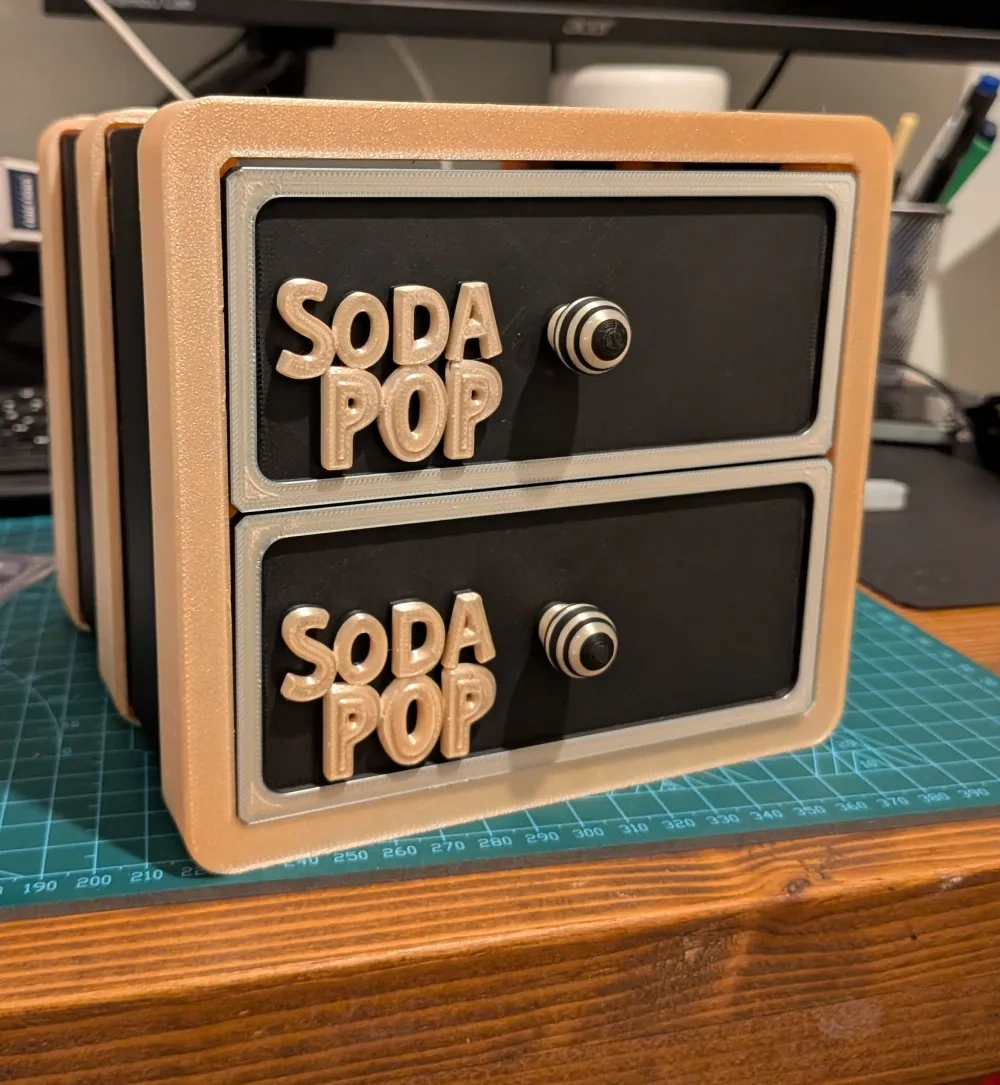 SODA POP - 带抽屉的柜子 来自 Kjubit MakerWorld：免费下载 3D 模型