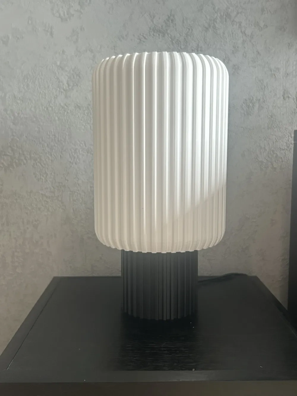 适用于E27灯泡的温馨台灯 来自 Fearedse MakerWorld：免费下载 3D 模型