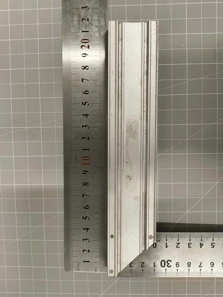 宜家 SKÅDIS 木工直角尺支架 – 3 种尺寸 来自 Raitis3D MakerWorld：免费下载 3D 模型