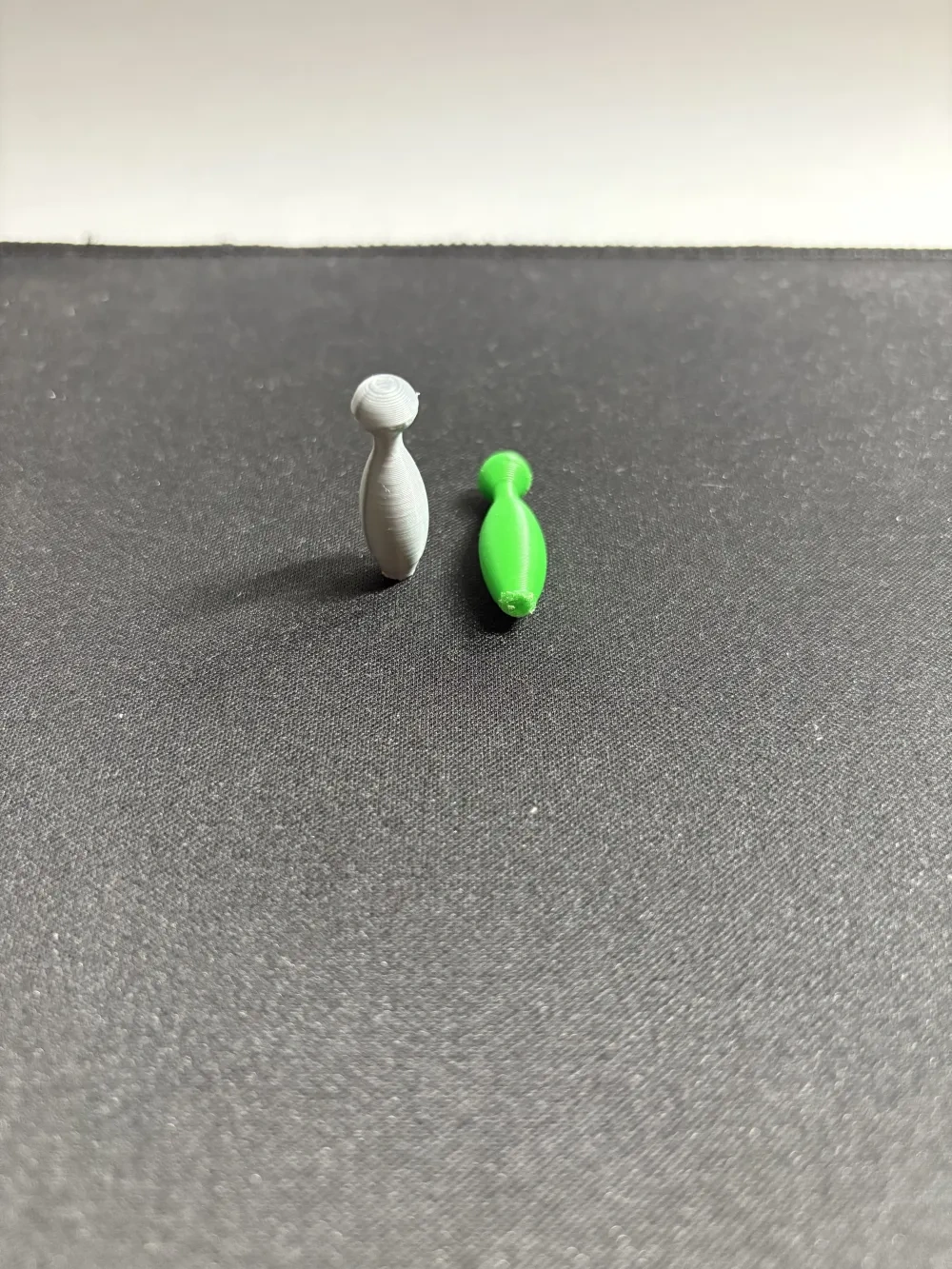 保龄球别针 (钱包尺寸) 来自 Danilo MakerWorld：免费下载 3D 模型