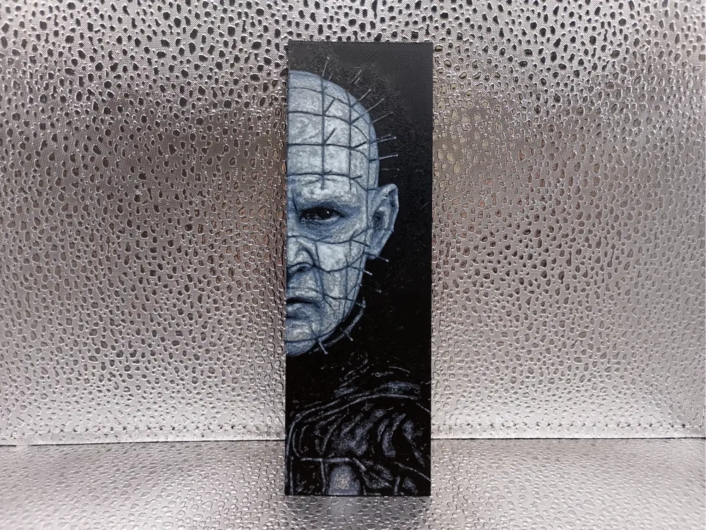 Pinhead – Hueforge 3D打印的书签 来自 Borishotch Industries MakerWorld：免费下载 3D 模型