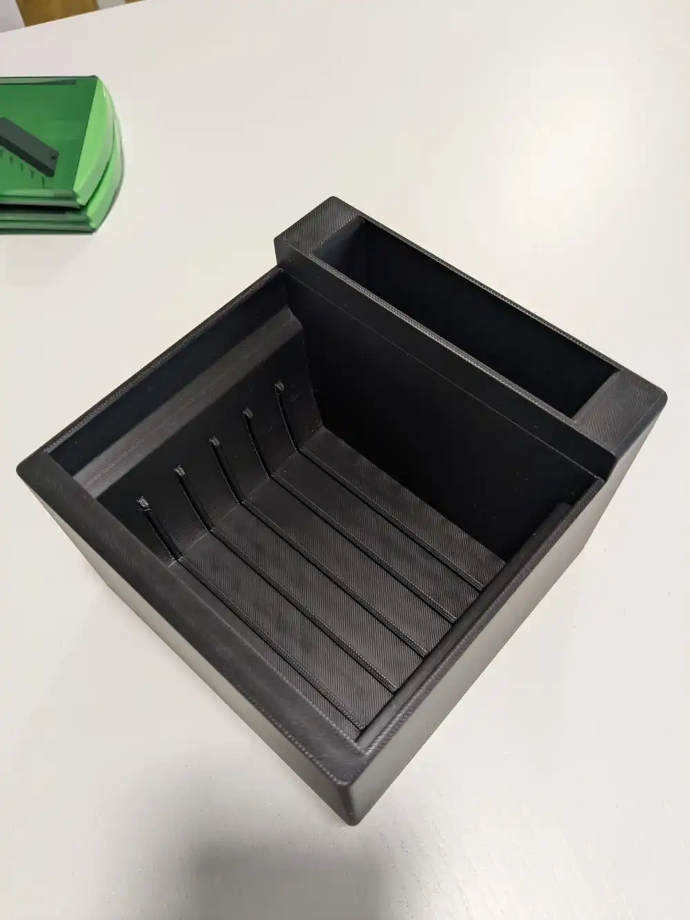 Genius Nicer Dicer Speed Light 支架和收纳盒 来自 cassiolandim MakerWorld：免费下载 3D 模型