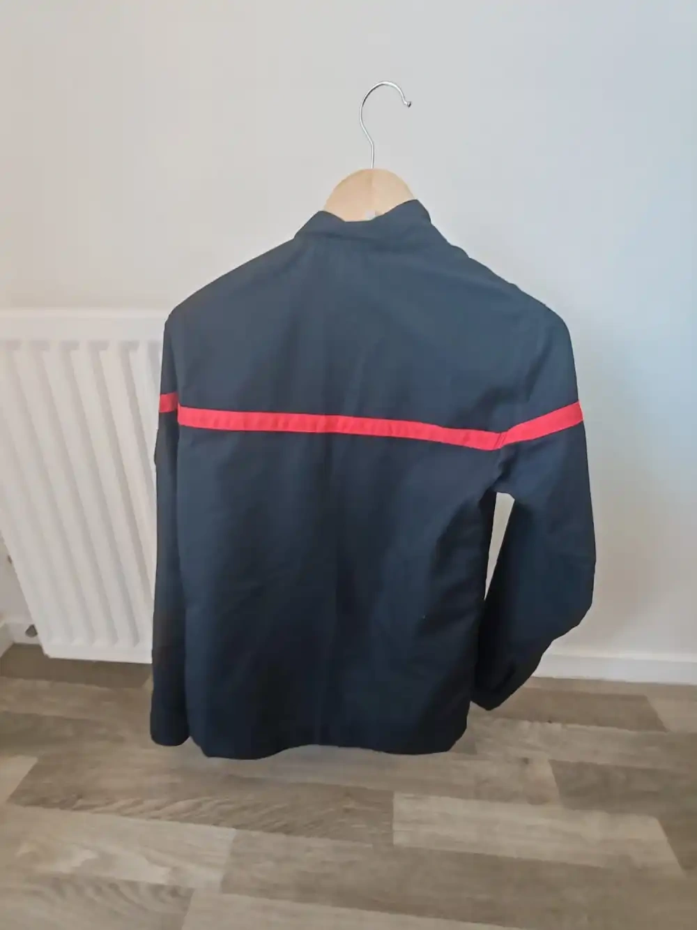 用于将衣架放置在散热器上的配件 来自 Ronas MakerWorld：免费下载 3D 模型