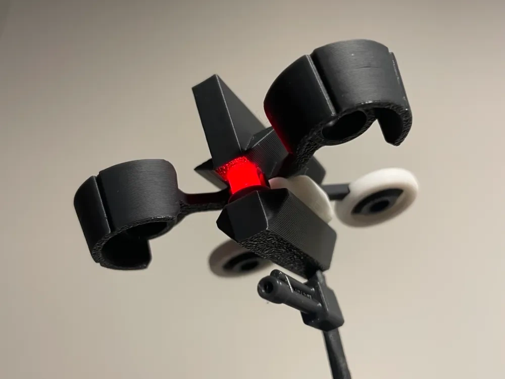 Arc Raiders 大黄蜂 LED 灯 来自 geckoman101 MakerWorld：免费下载 3D 模型