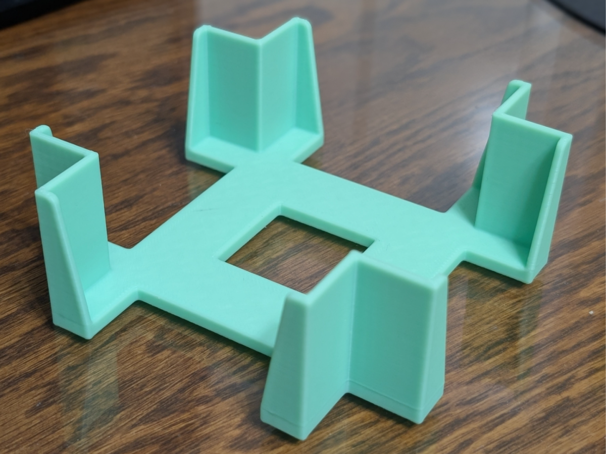 Flinch 纸牌游戏的卡牌收纳盒 来自 Attackenn MakerWorld：免费下载 3D 模型