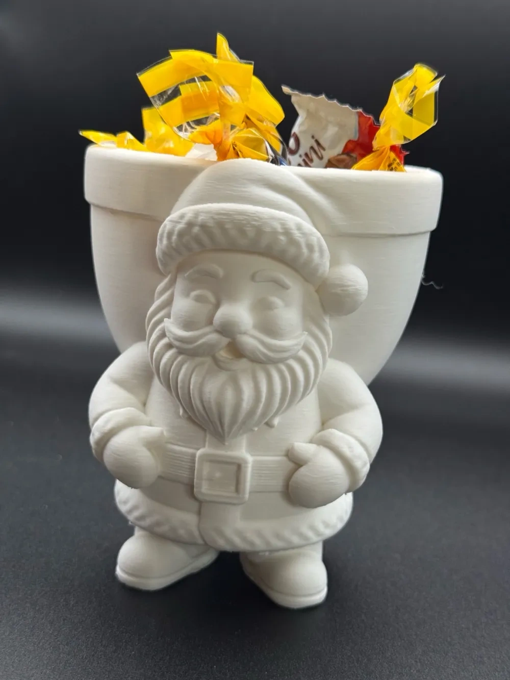 圣诞老人礼物糖果碗 来自 Morpheus81 MakerWorld：免费下载 3D 模型