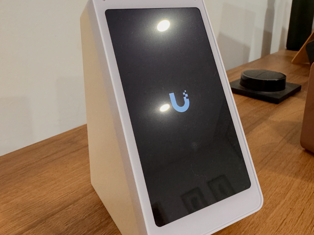 UniFi Intercom Viewer 支架 来自 Diogo Resende MakerWorld：免费下载 3D 模型