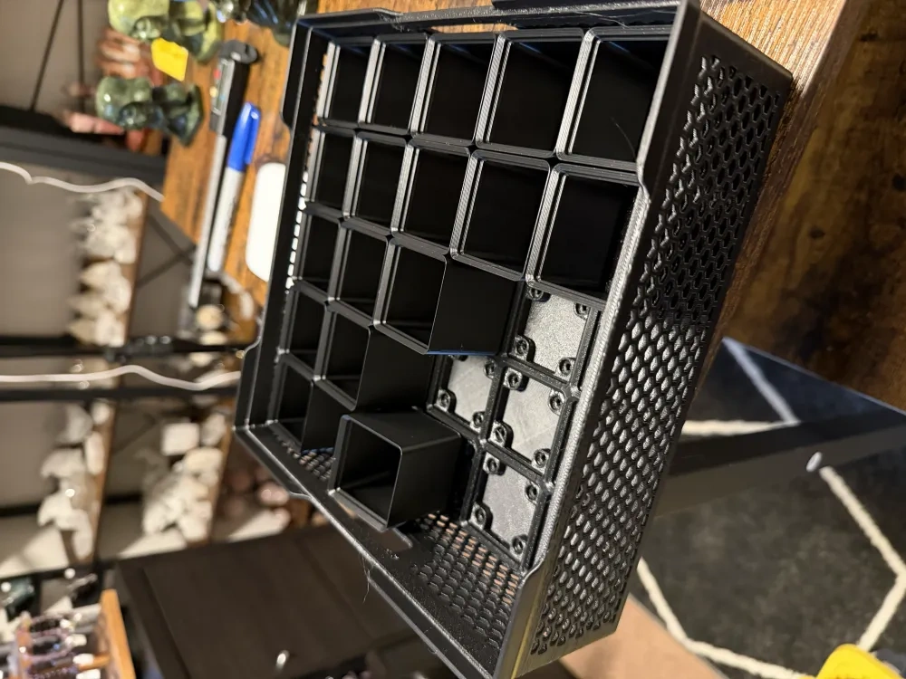 5X5 Gridfinity 堆叠篮 来自 danmclauchlan MakerWorld：免费下载 3D 模型