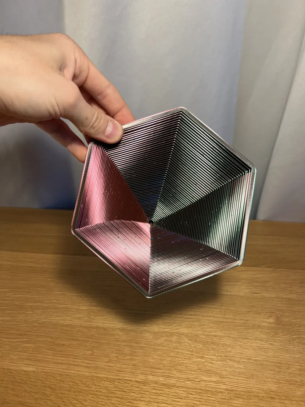 巨型六边形解压玩具 来自 fifindr MakerWorld：免费下载 3D 模型