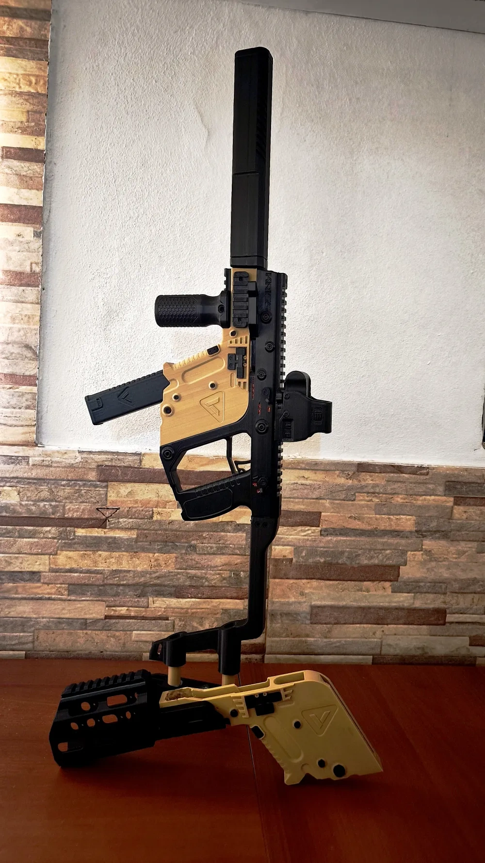 KRISS Vector 冲锋枪消音器和护木套件 来自 补补觉去 MakerWorld：免费下载 3D 模型