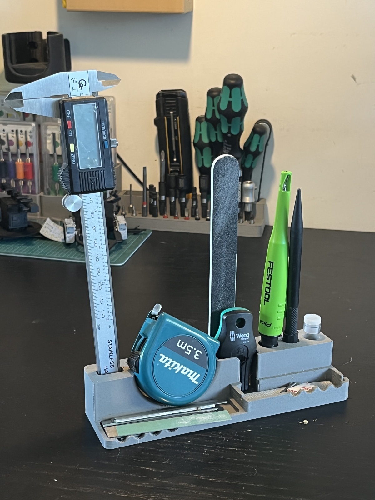 Desk Tool Organizer 01 来自 Chaoming Li MakerWorld：免费下载 3D 模型