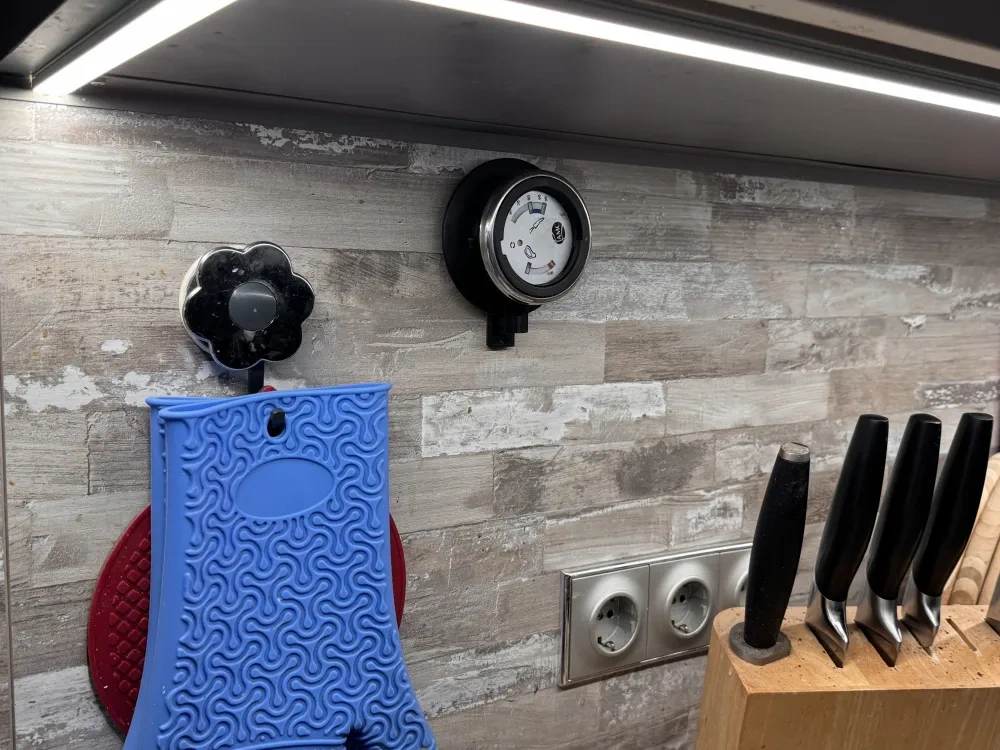 AMC Visiotherm 支架 来自 user_834052637 MakerWorld：免费下载 3D 模型