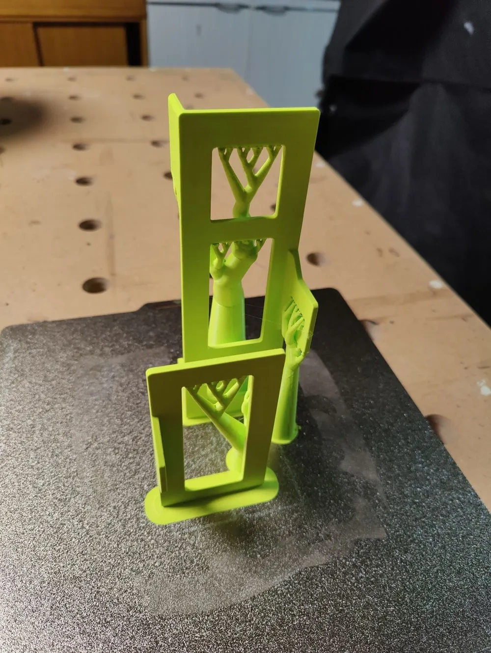 Technicolor CGA4233 - 网络机柜支架 来自 harkor MakerWorld：免费下载 3D 模型