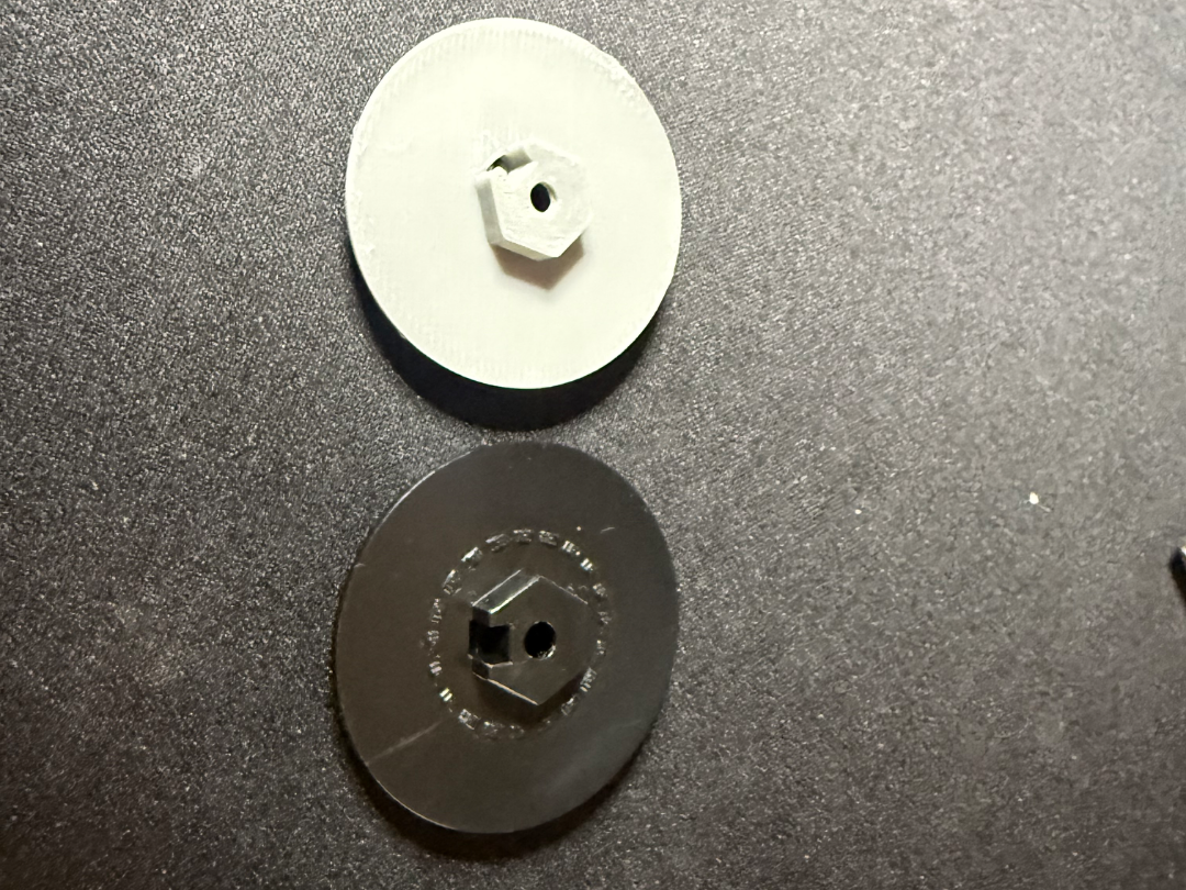 Futaba 10PX 方向盘背板 32 来自 F3Fdude MakerWorld：免费下载 3D 模型