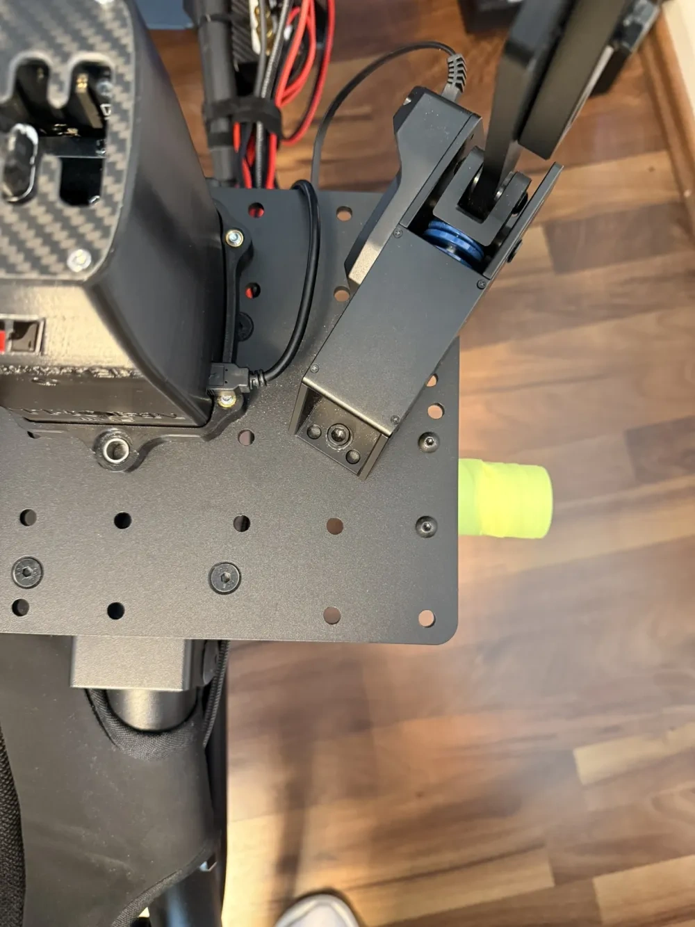 Playseat Trophy 方向盘支架 来自 Outpass MakerWorld：免费下载 3D 模型