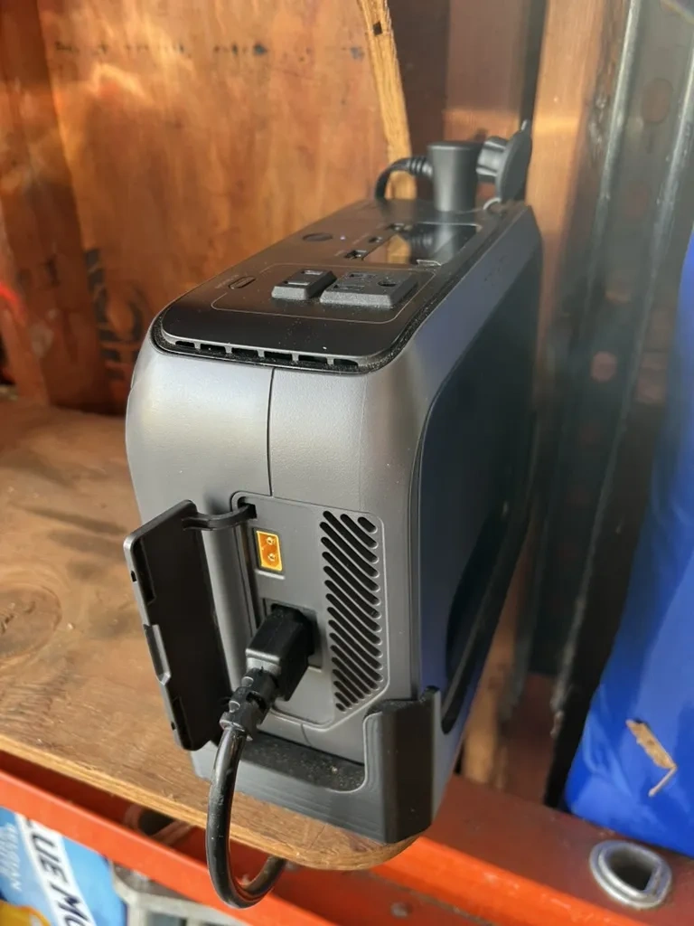 EcoFlow River 3 底座支架 来自 ununnilium MakerWorld：免费下载 3D 模型