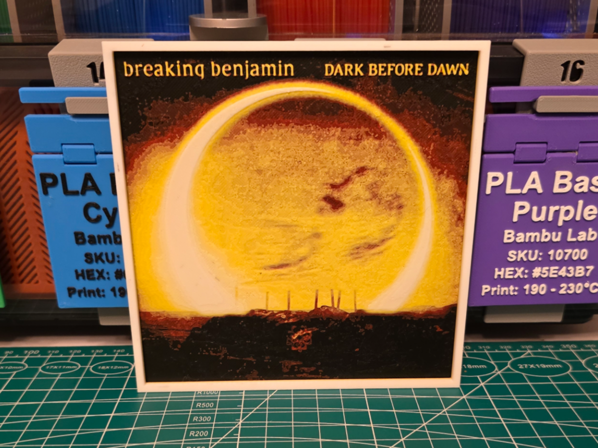 Breaking Benjamin "Dark Before Dawn" 专辑封面 来自 Lumpy3D MakerWorld：免费下载 3D 模型