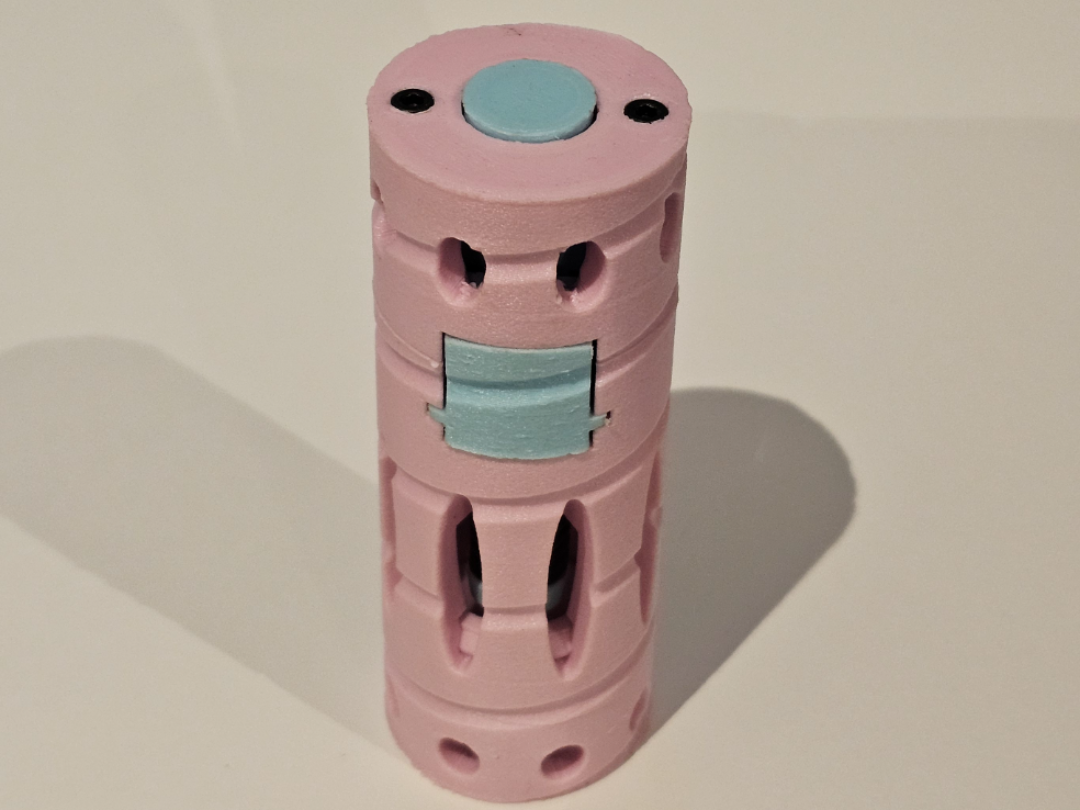 Airsoft 响炮手榴弹 - 按压按钮 来自 BulkyBeardo MakerWorld：免费下载 3D 模型