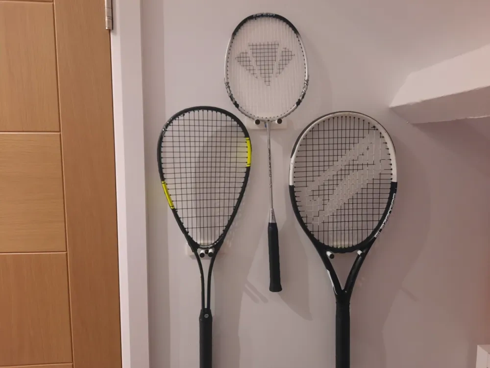 球拍架 来自 SlothBoxBoy MakerWorld：免费下载 3D 模型