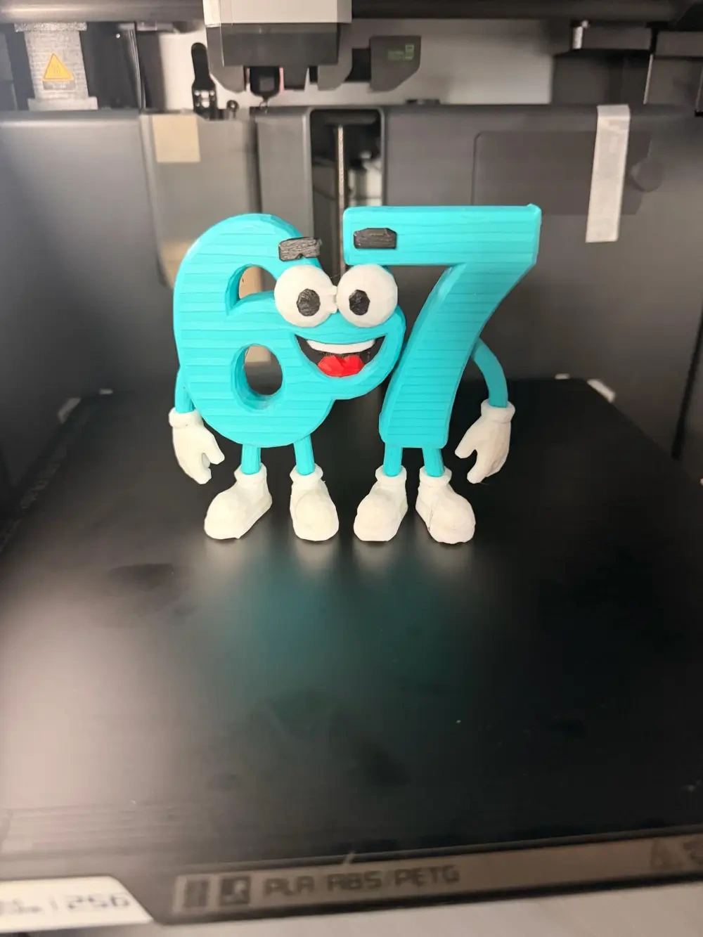 Roblox 67号 偷一个脑腐化幸运方块 3D 来自 Ocilirca MakerWorld：免费下载 3D 模型