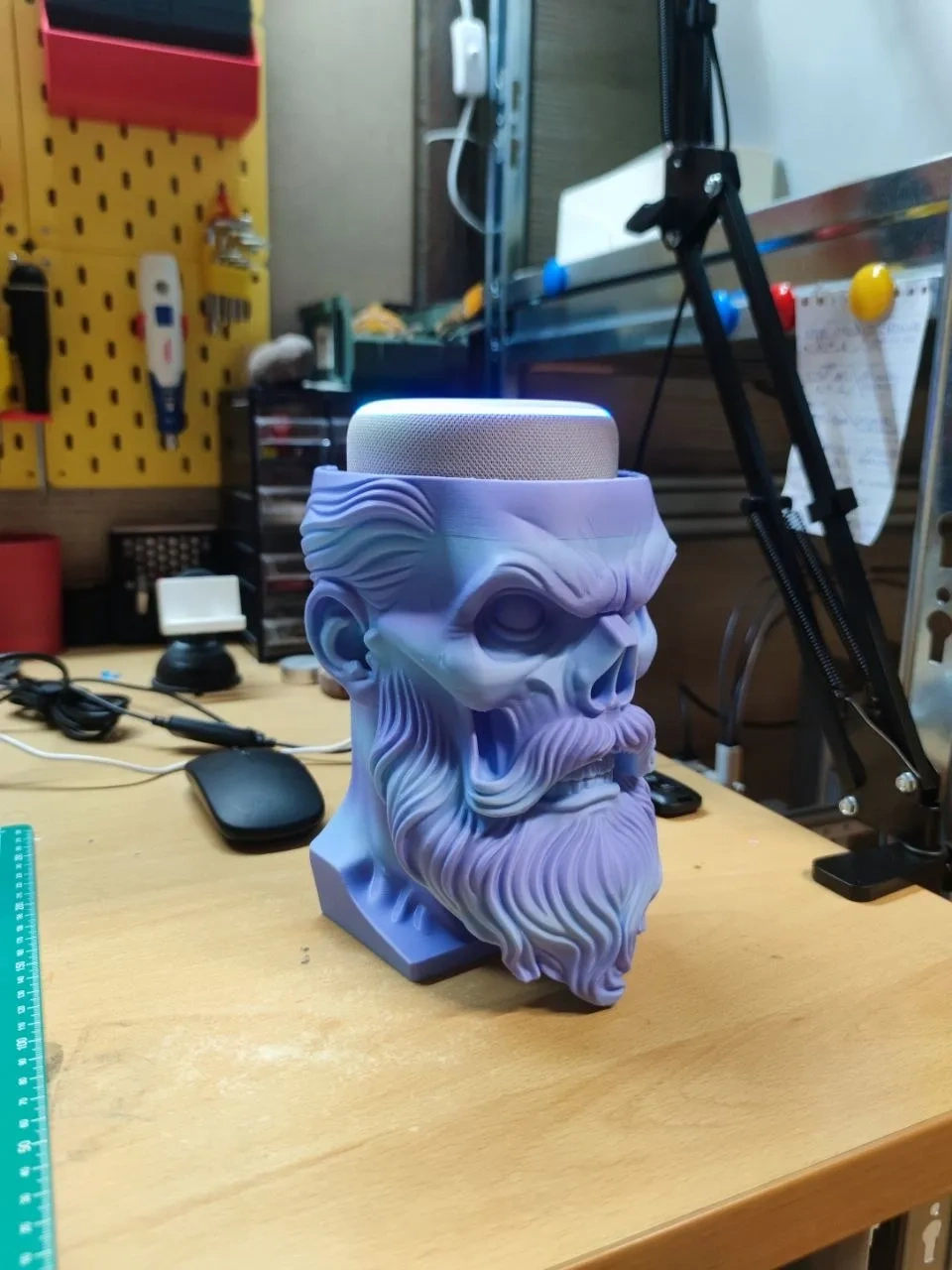 Echo Dot 支架 – “远古头骨” 来自 Eclipse 3D MakerWorld：免费下载 3D 模型