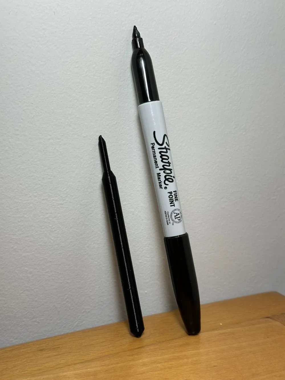 自卫 Sharpie 内胆 - Pine Makers 来自 Pine Makers MakerWorld：免费下载 3D 模型