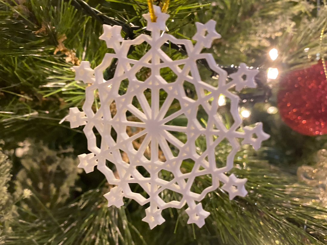 Snowflake ornament 来自 3D Mushroom MakerWorld：免费下载 3D 模型