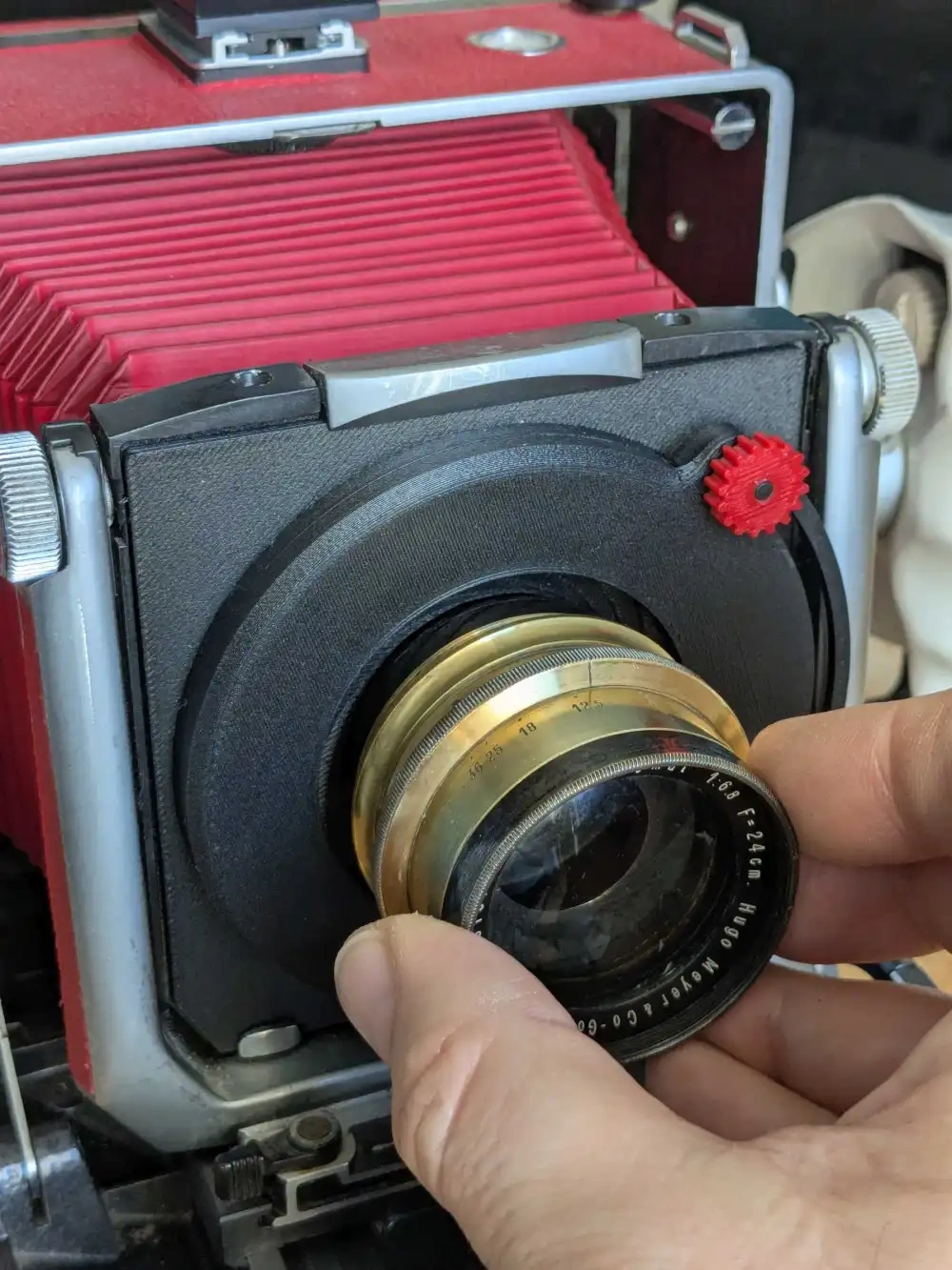 Linhof_IrisClamp - 免费 3D 打印模型 - MakerWorld