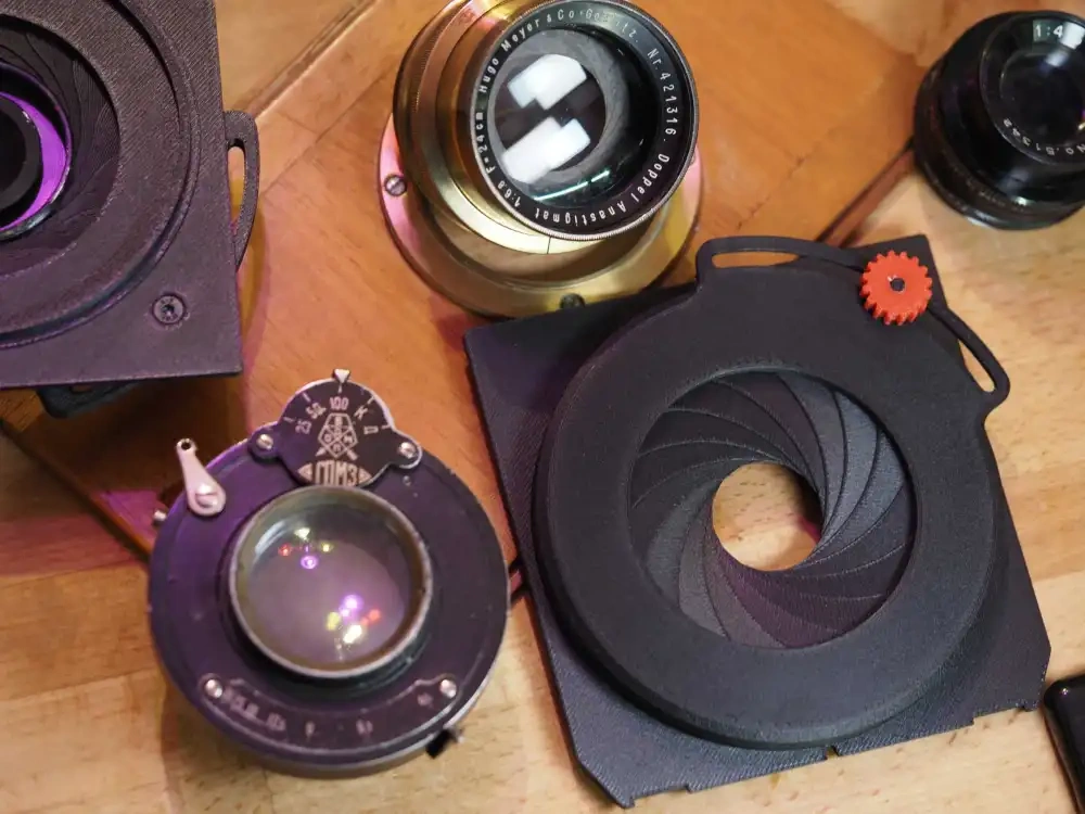 Linhof_IrisClamp - 免费 3D 打印模型 - MakerWorld