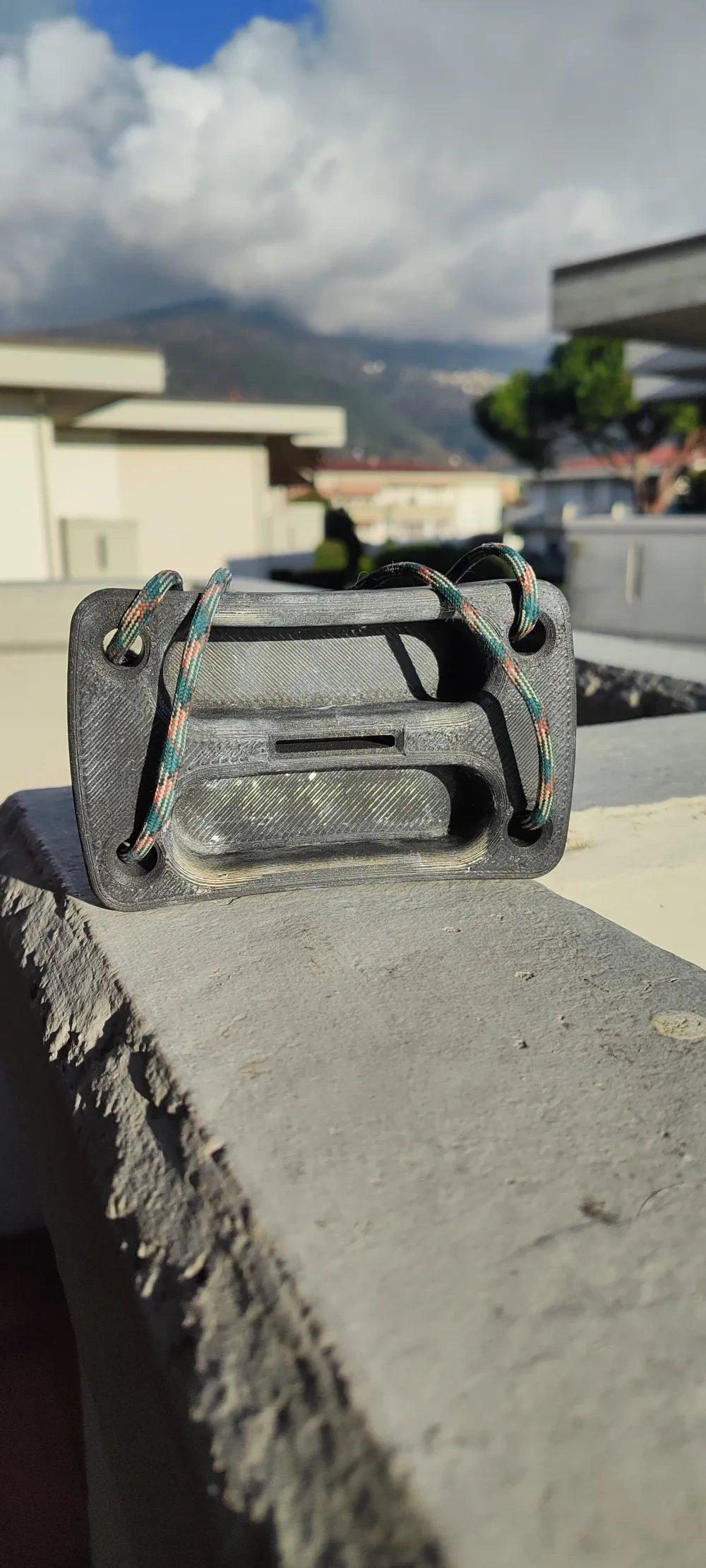 迷你便携式指力板 - 攀岩伙伴 来自 Cayrel MakerWorld：免费下载 3D 模型